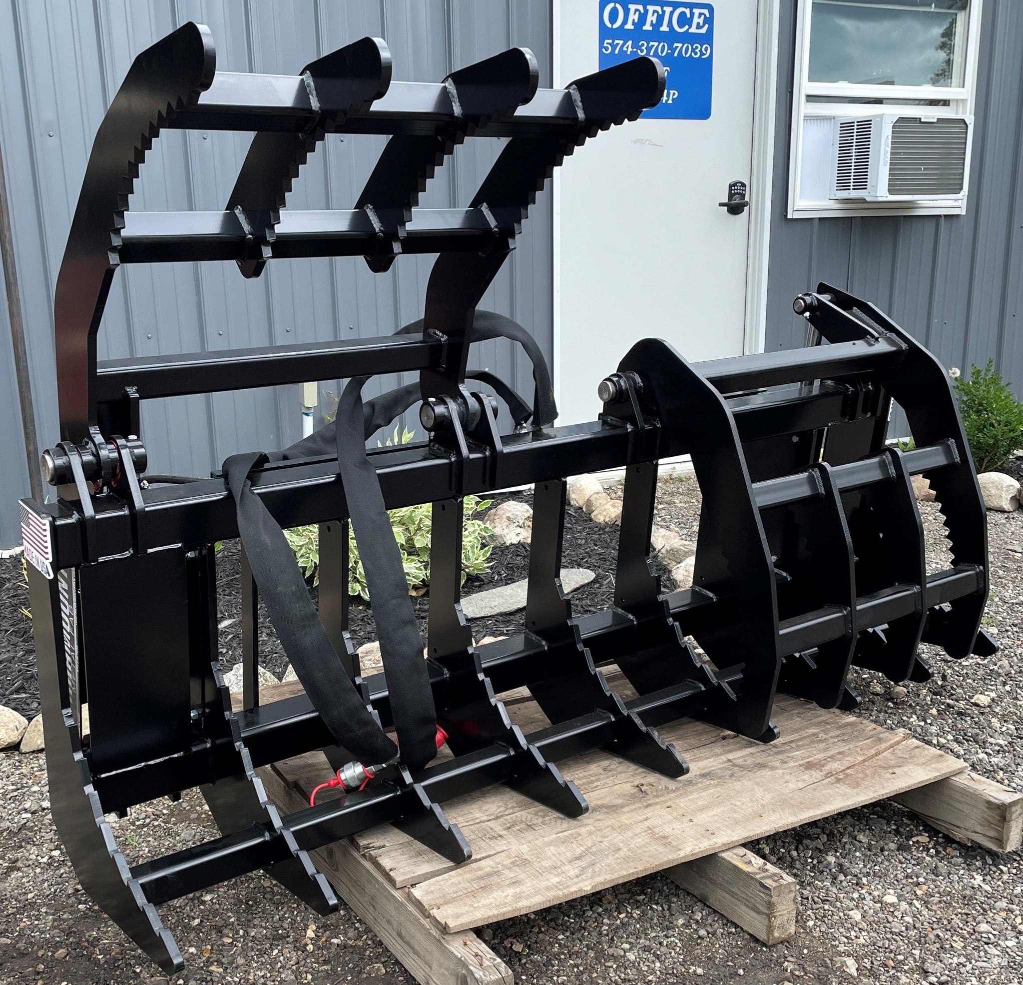 Loader Tractor Mini Root Grapple – Paramount Metal Fab